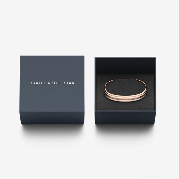 Daniel Wellington | Jewelry | New Daniel Wellington Emalie Bracelet ...